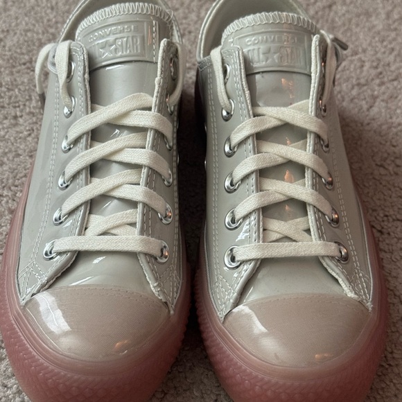 Converse | Shoes | Converse Tan And Cream Low Sneakers With Modern ...